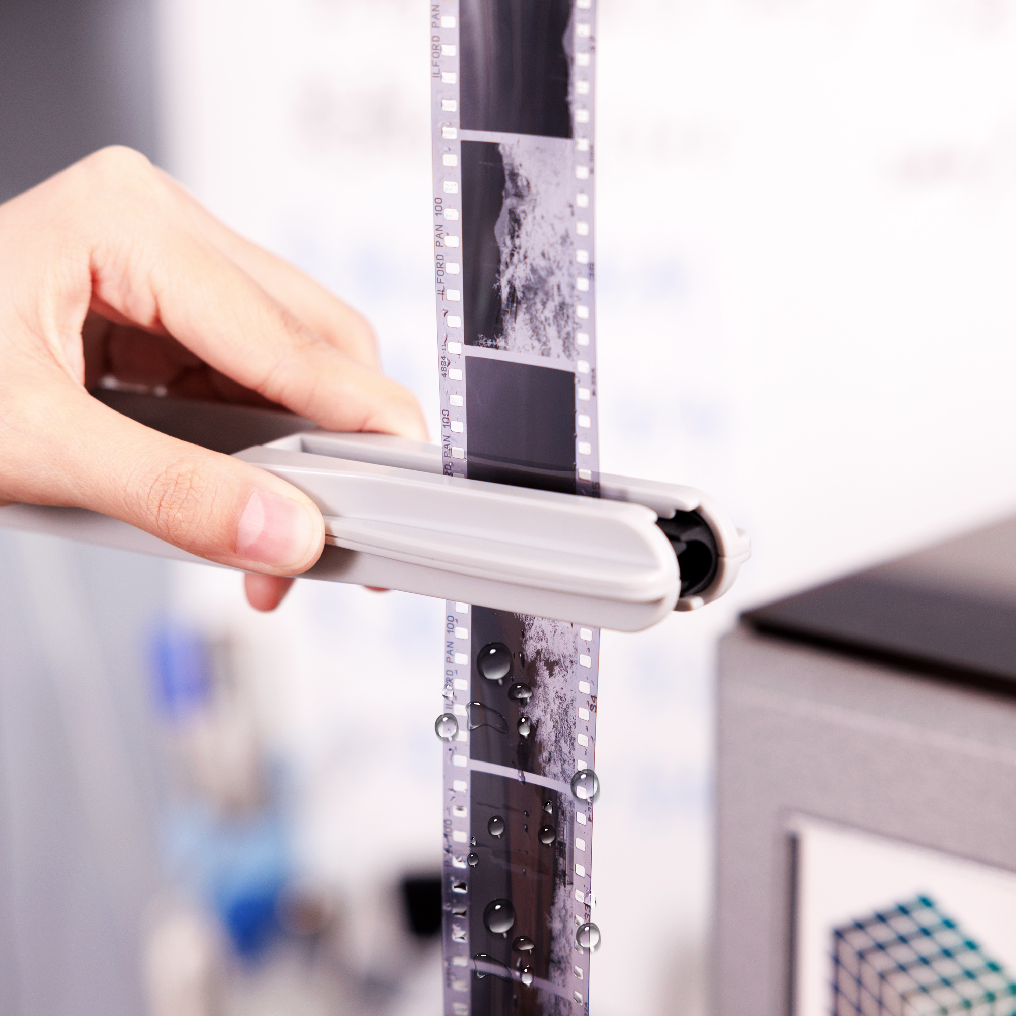 JJC 35mm 120 film Squeegee,Comfortable Squeegee Compatible for 135 120 ...